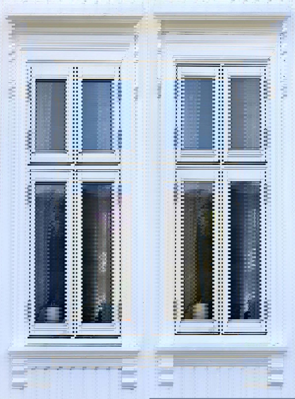 Vindusomramming i sveitserstil - Stiltre